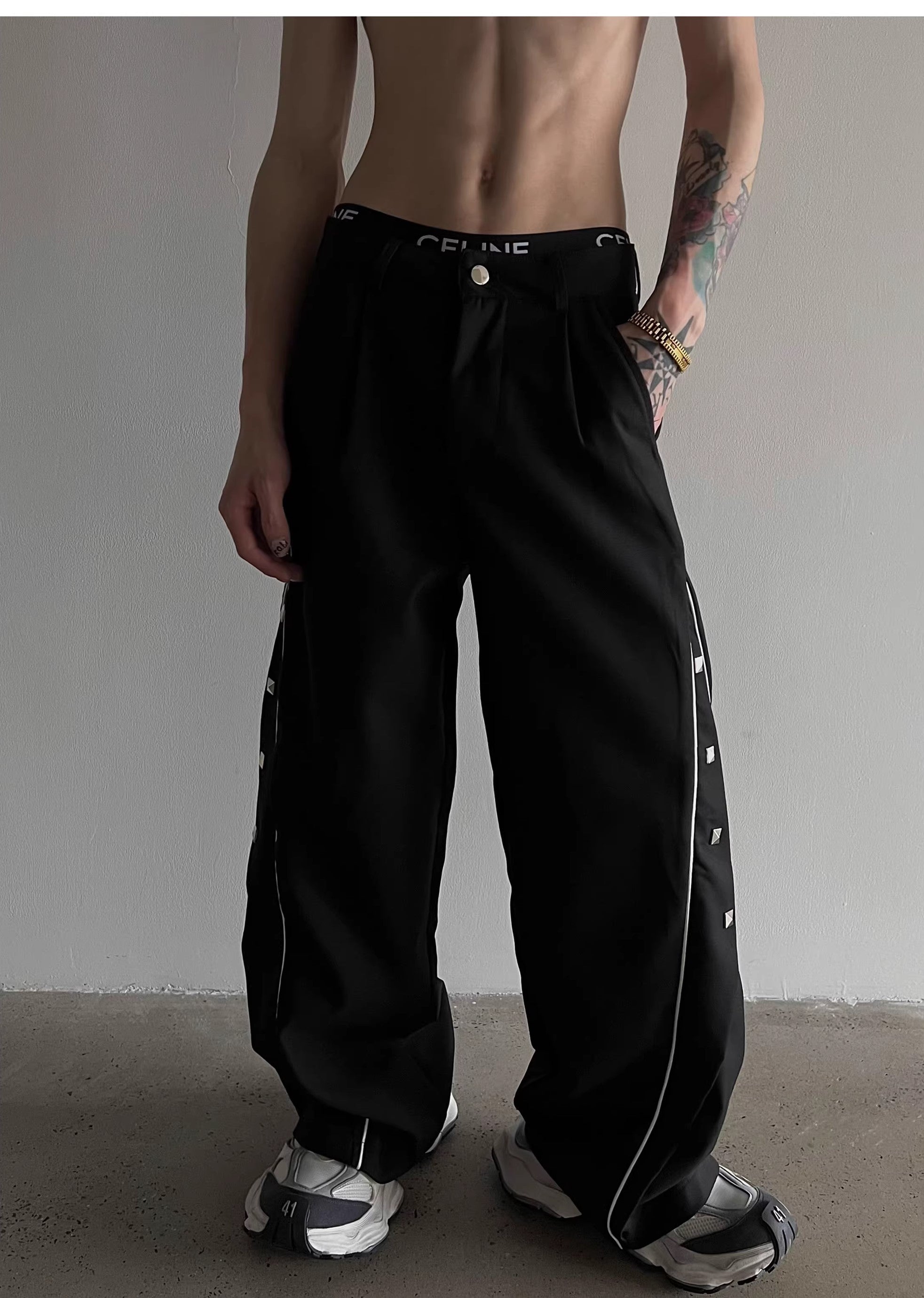 [SOULWORKER] Side line and patch design monochrome wide pants SW0012 ...